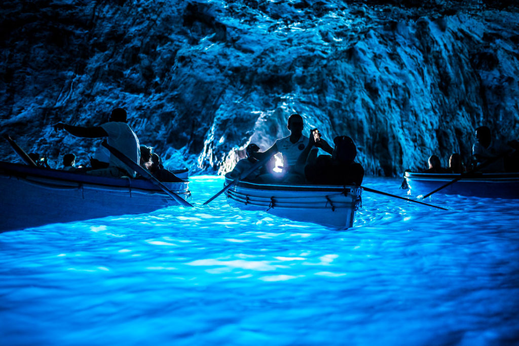 Visitare la Grotta azzurra a Capri - Sorrento Sea Tours